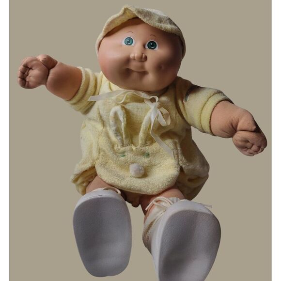 Cabbage Patch Kids | Other | Vintage 982cabbage Patch Kids Doll Yellow ...